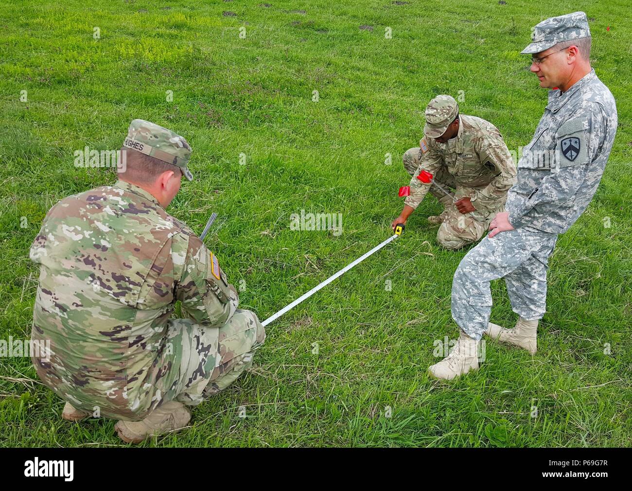 Left guard length hi-res stock photography and images - Alamy