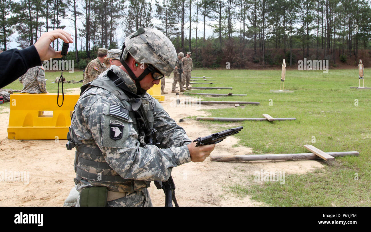 189th combat sustainment support battalion hi-res stock photography and ...