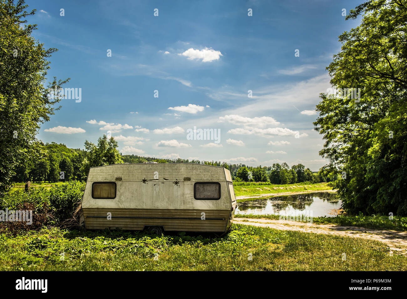 Dirty Caravan Stock Photos & Dirty Caravan Stock Images - Alamy
