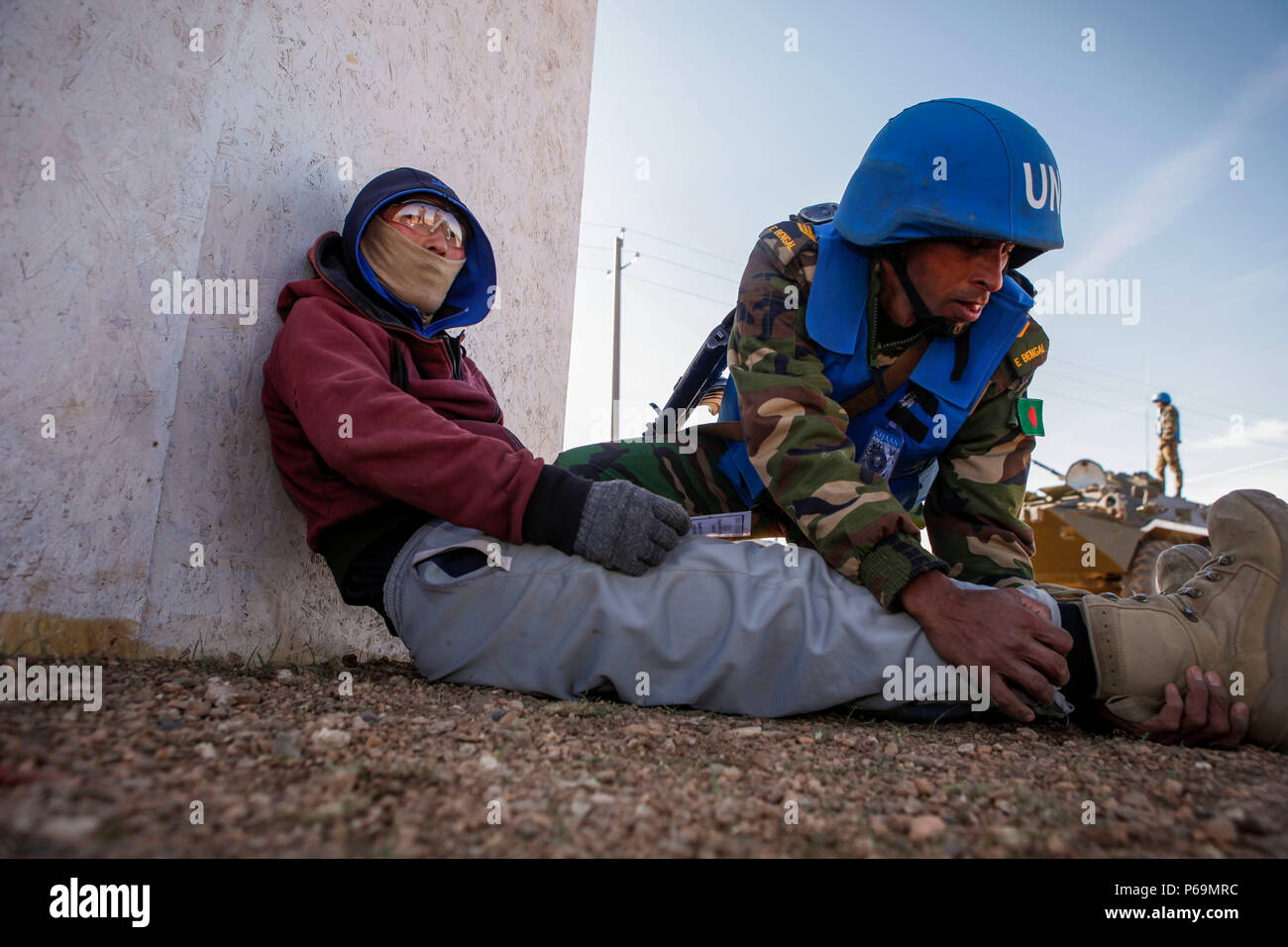 Soldier face injury hi-res stock photography and images - Alamy