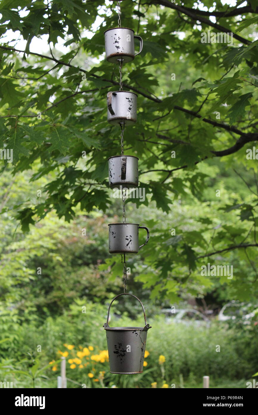 Tin cups hi-res stock photography and images - Alamy