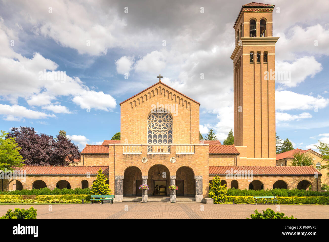 Mt angel abbey hi-res stock photography and images - Alamy
