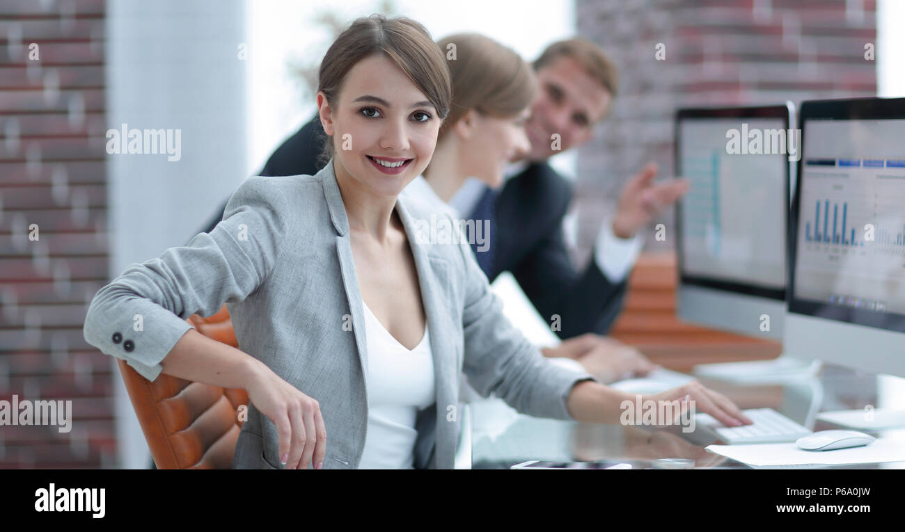 portrait of successful business women in the workplace Stock Photo - Alamy