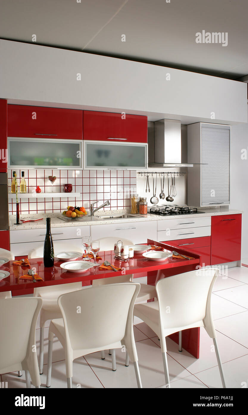 clean modern red kitchen design Stock Photo - Alamy