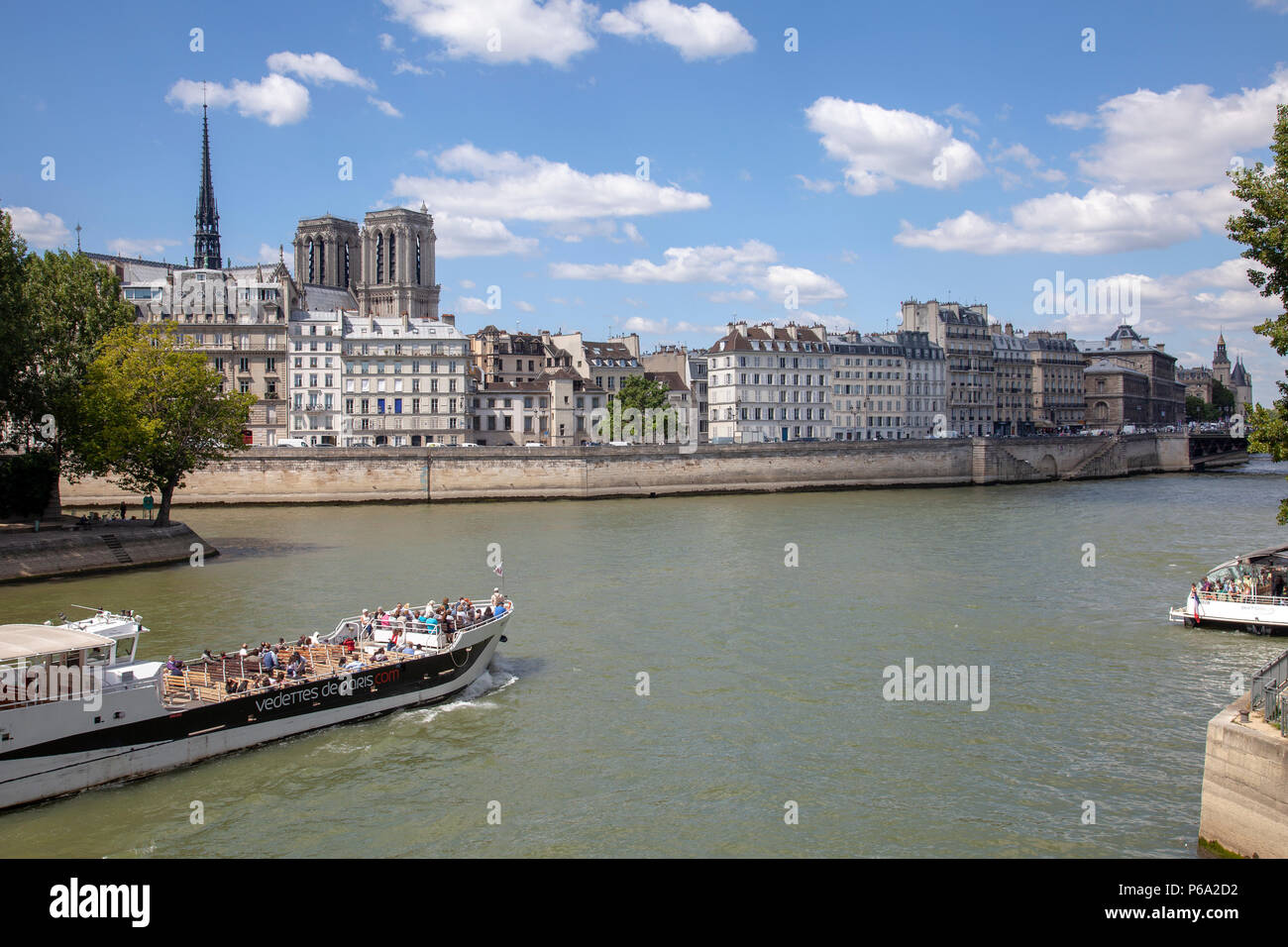 Pont louis philippe hi-res stock photography and images - Alamy