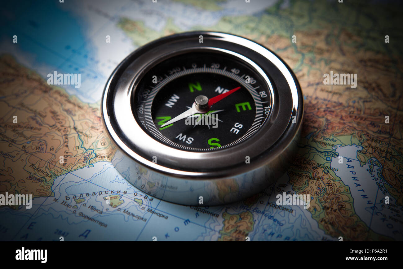 Azimuth needle hi-res stock photography and images - Alamy