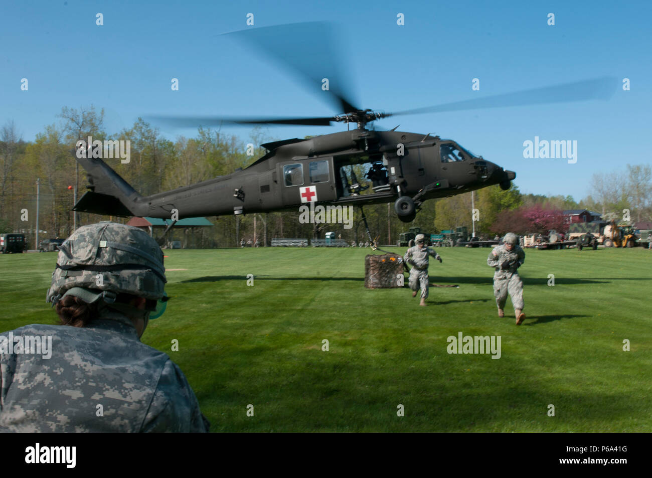 U.S. Soldiers with Alpha Company, 186th Brigade Support Battalion, and ...
