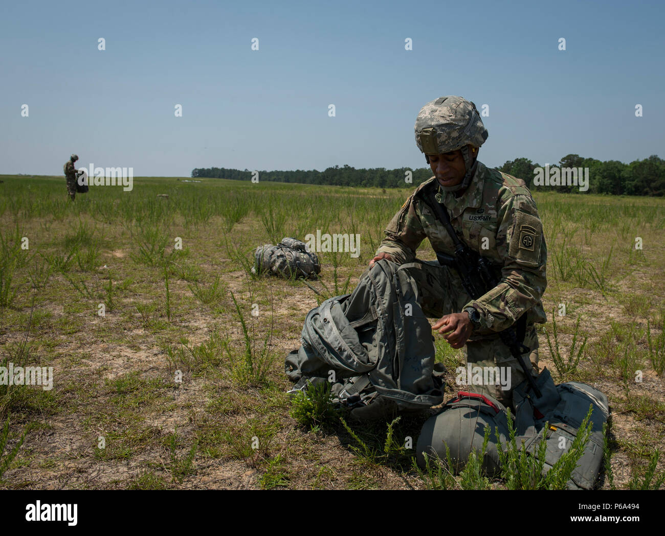U.S. Army Staff Sgt. Dupree Jennings, 2nd Battalion, 508th Parachute ...