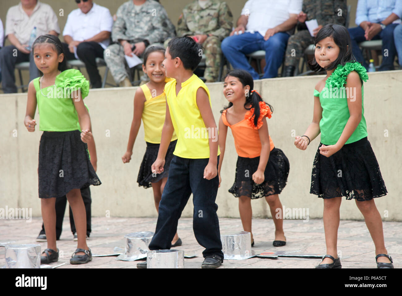 Grade school dance hi-res stock photography and images - Alamy