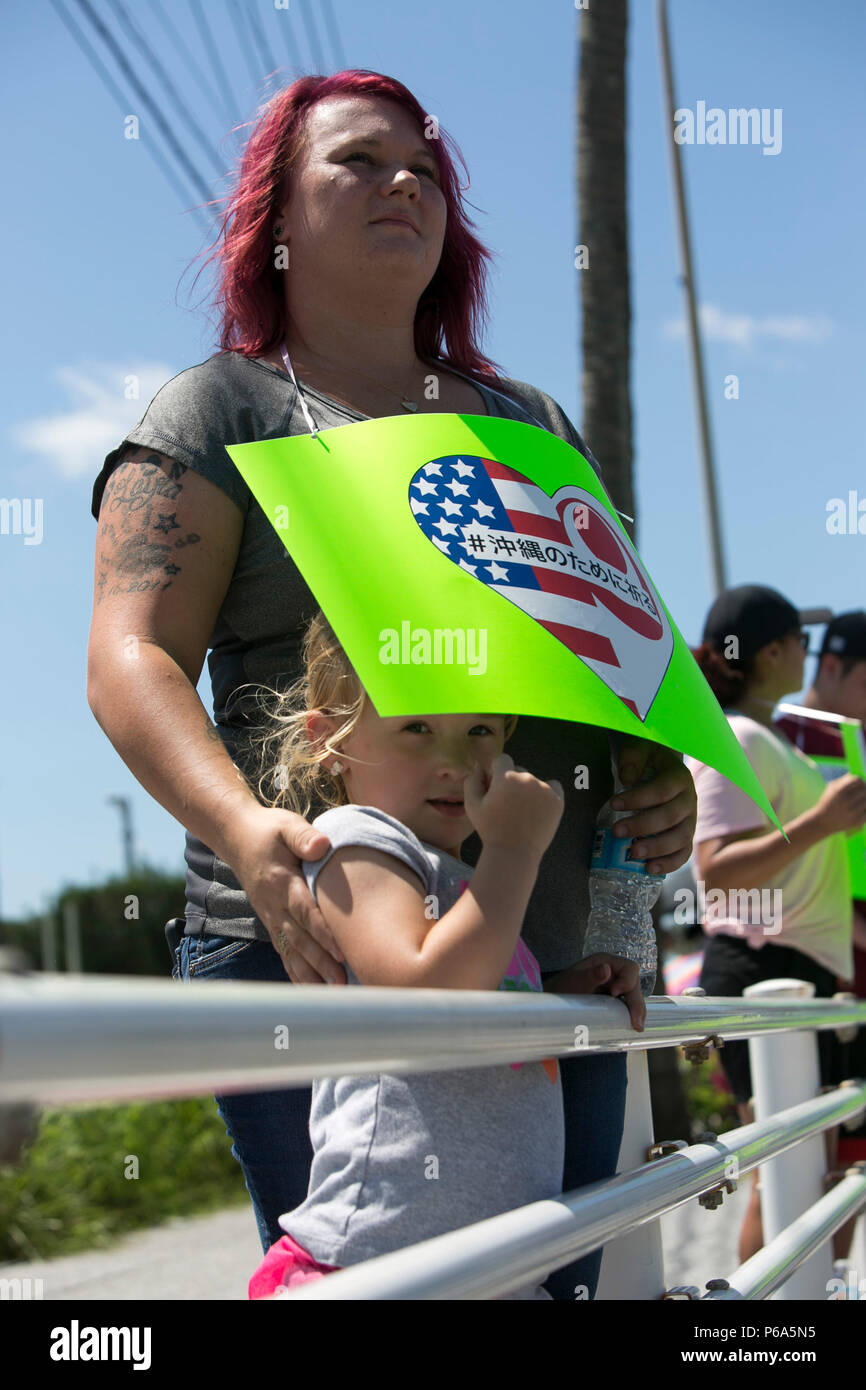 Okinawan woman hi-res stock photography and images - Alamy