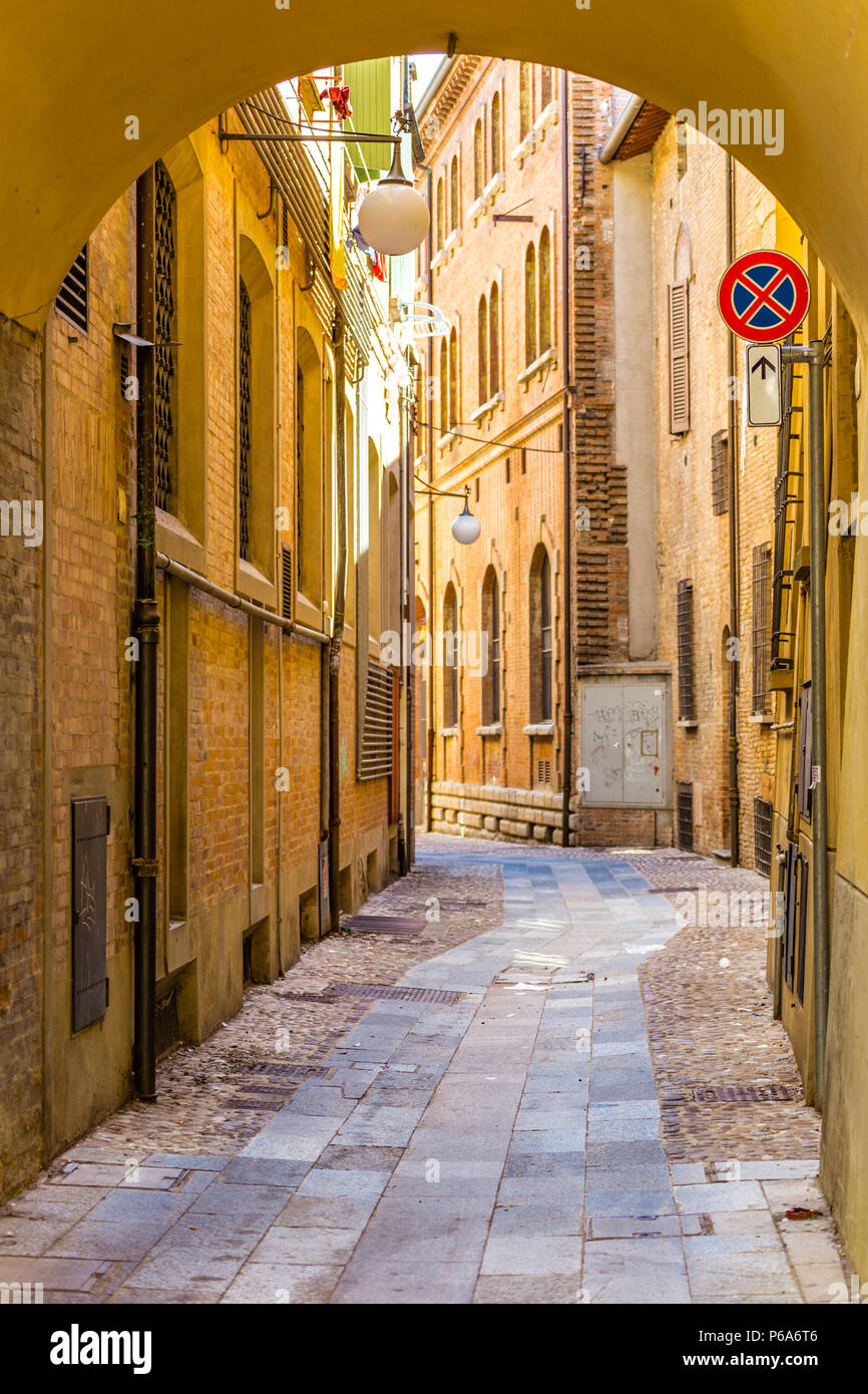 Narrow alley in medieval hi-res stock photography and images - Alamy