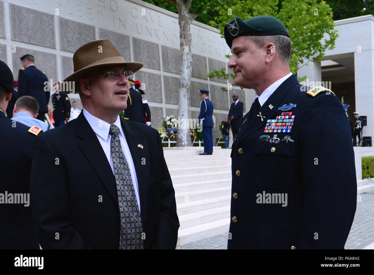 Col steven m marks hi-res stock photography and images - Alamy