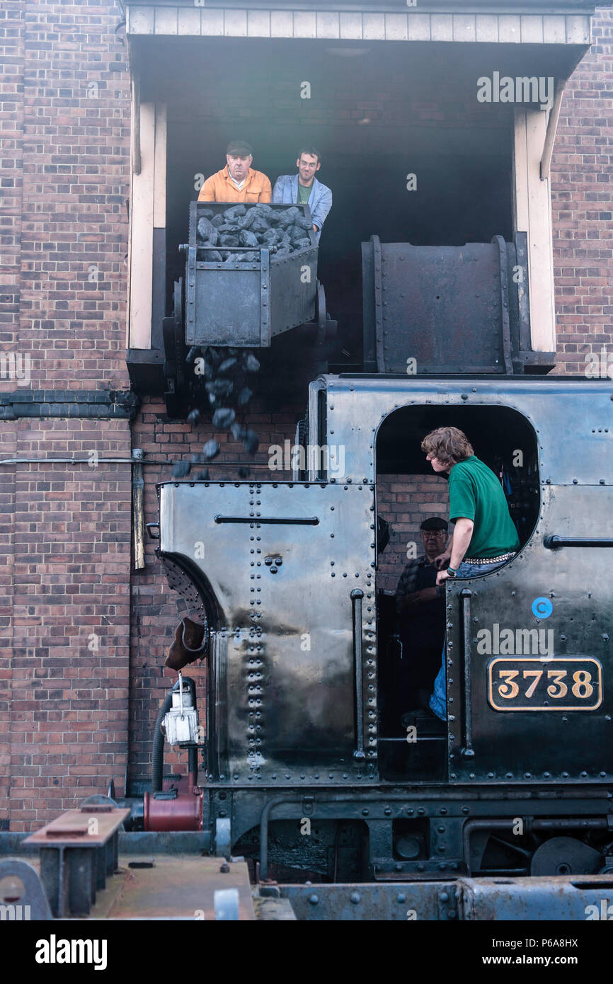 Pannier tank steam locomotive hi-res stock photography and images - Alamy