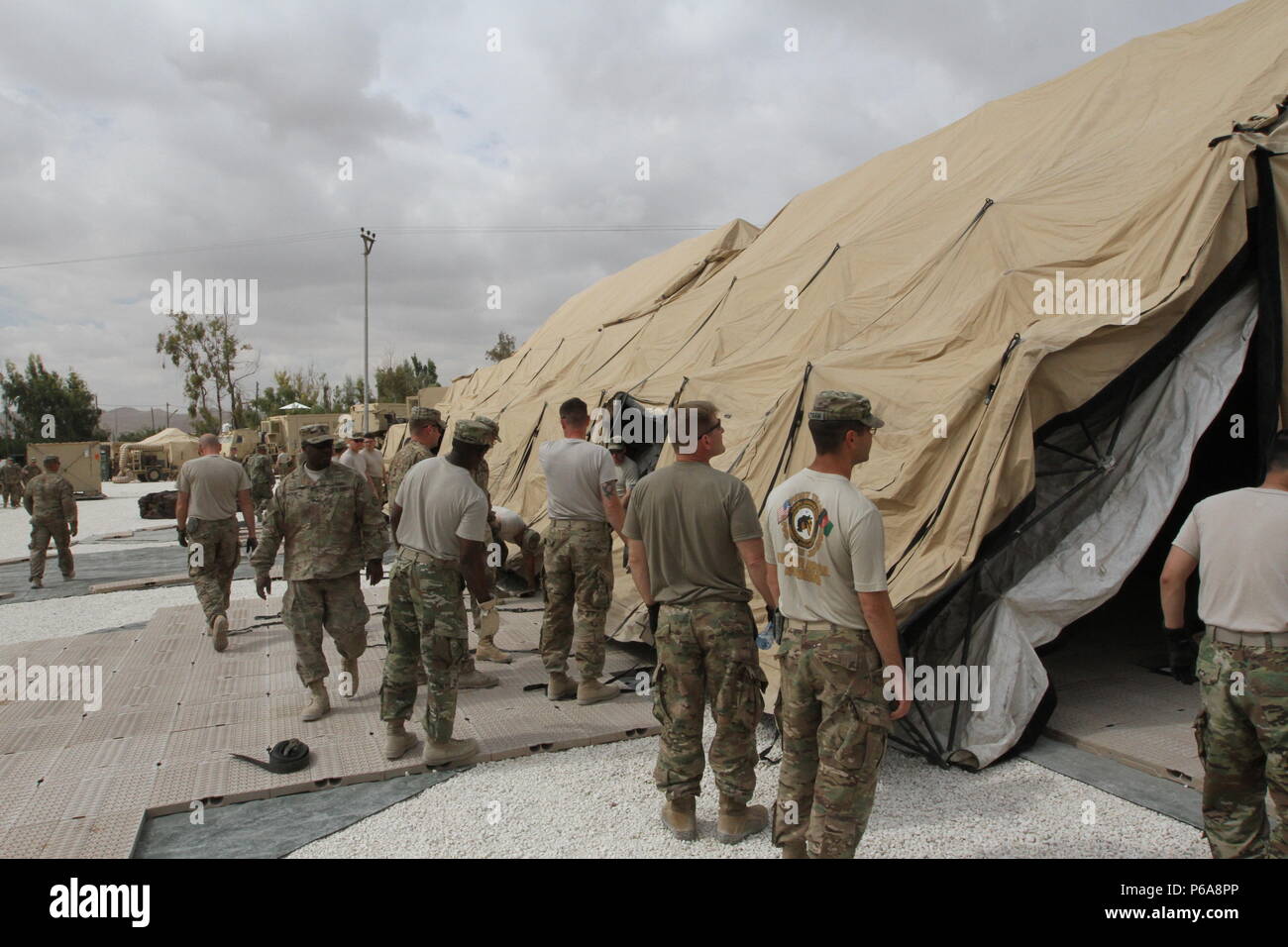 Soldiers assigned to U.S. Army Central erect the deployable rapid ...