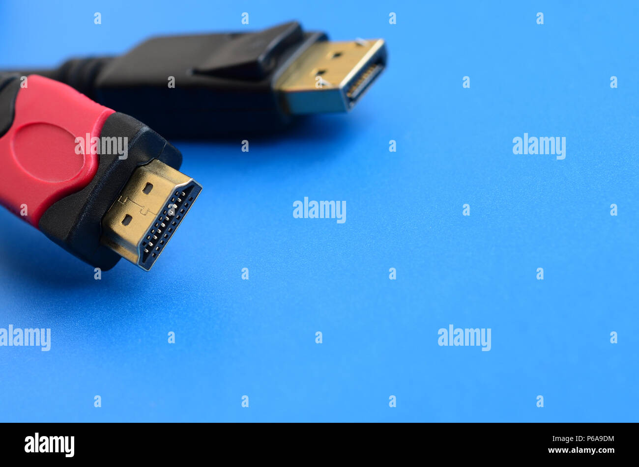 Audio video HDMI computer cable plug and 20-pin male DisplayPort gold ...