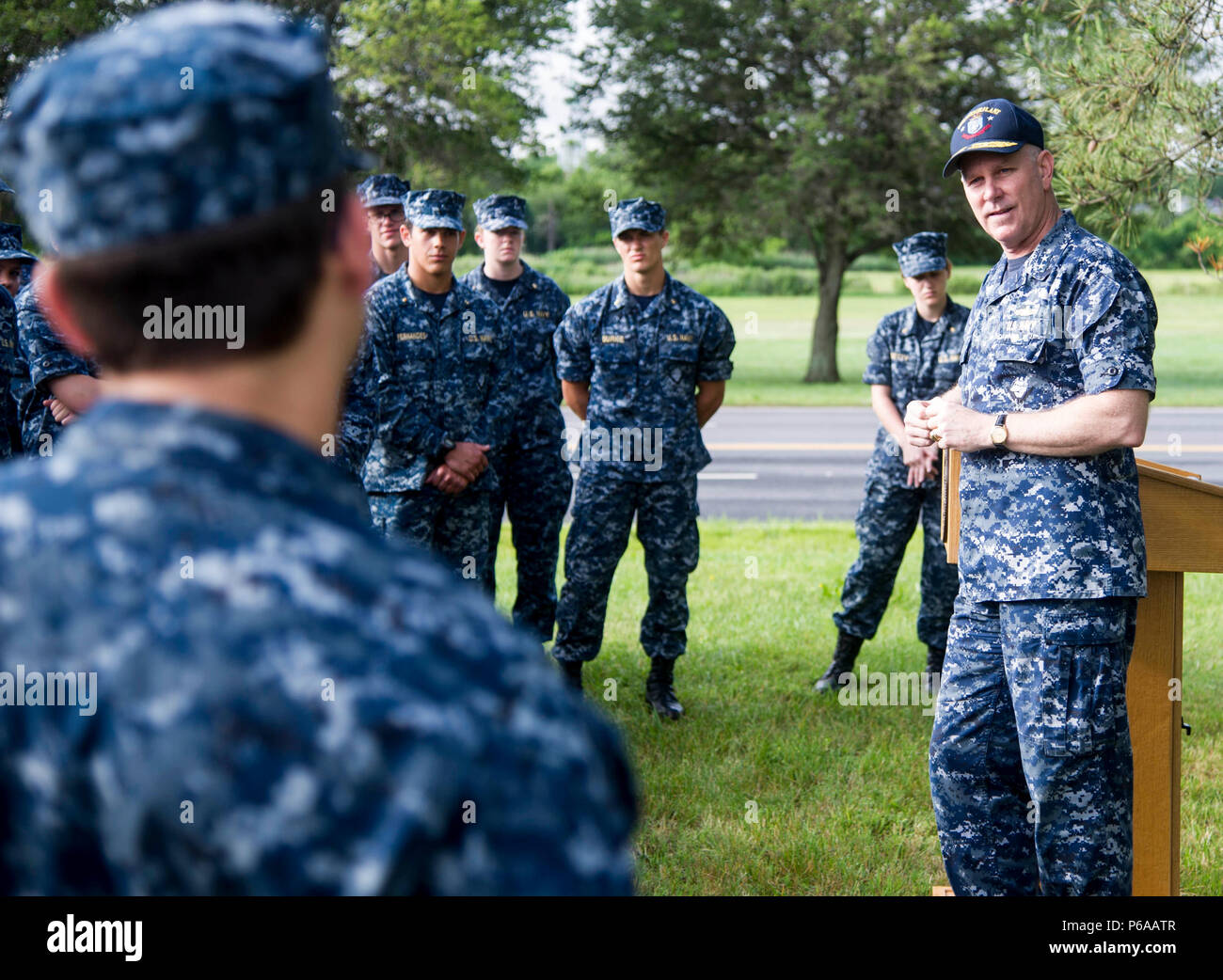 Uss cole memorial hi-res stock photography and images - Alamy