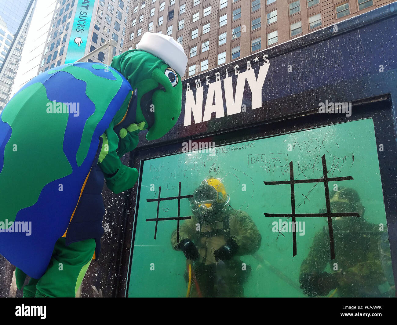 Environmental turtle mascot hi-res stock photography and images - Alamy