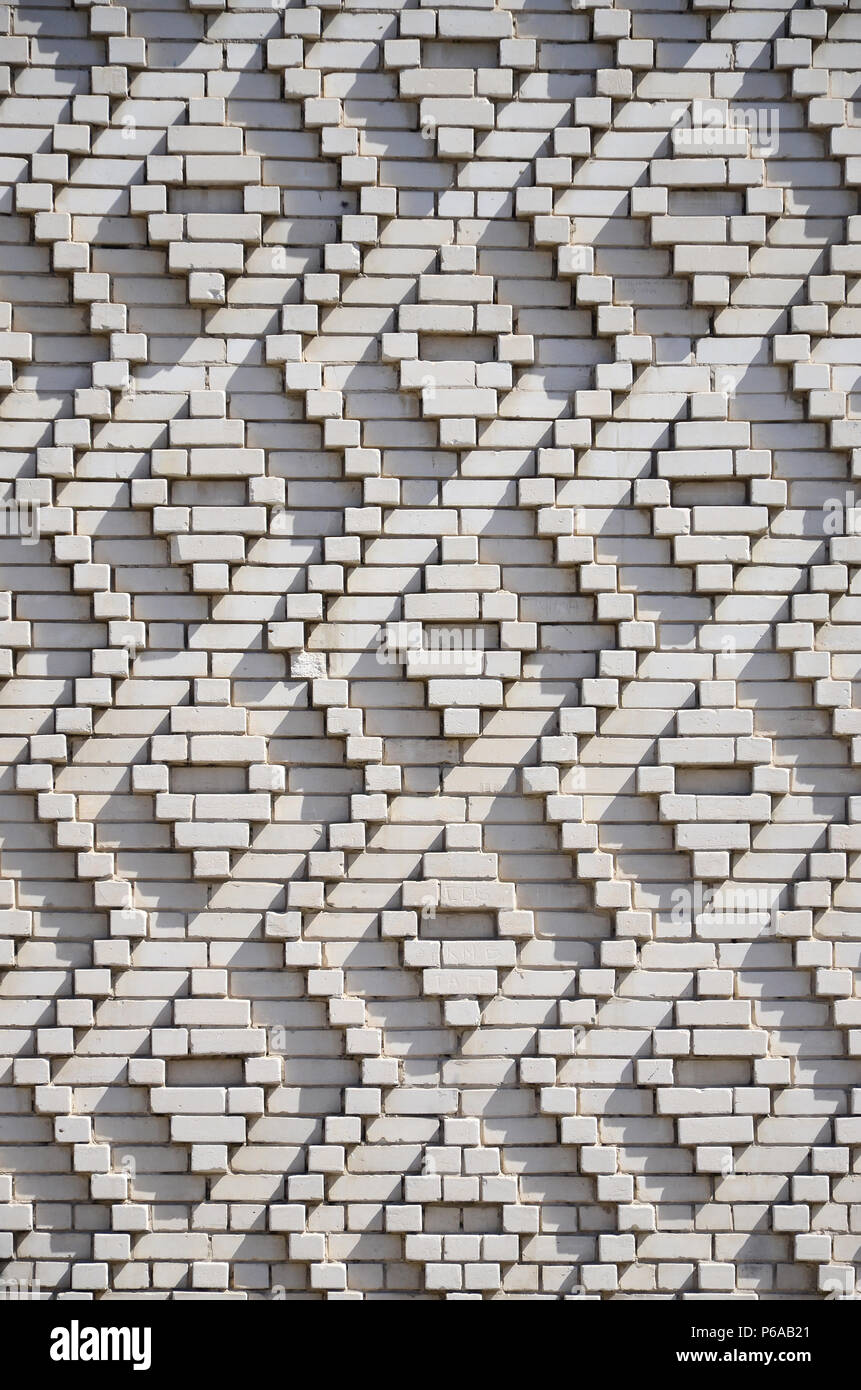 Diamond brickwork pattern hi-res stock photography and images - Alamy