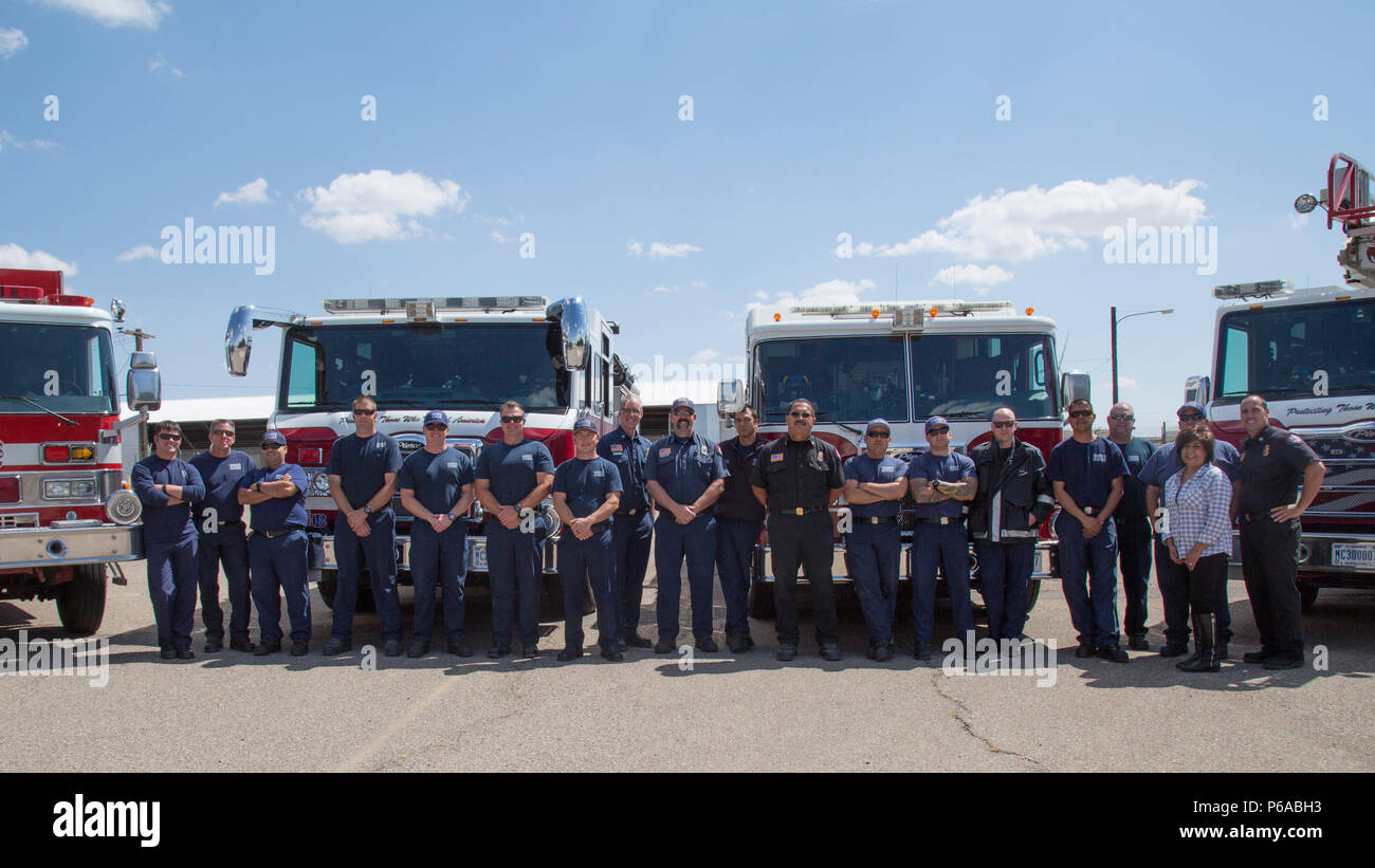 Fire rigs hi-res stock photography and images - Alamy