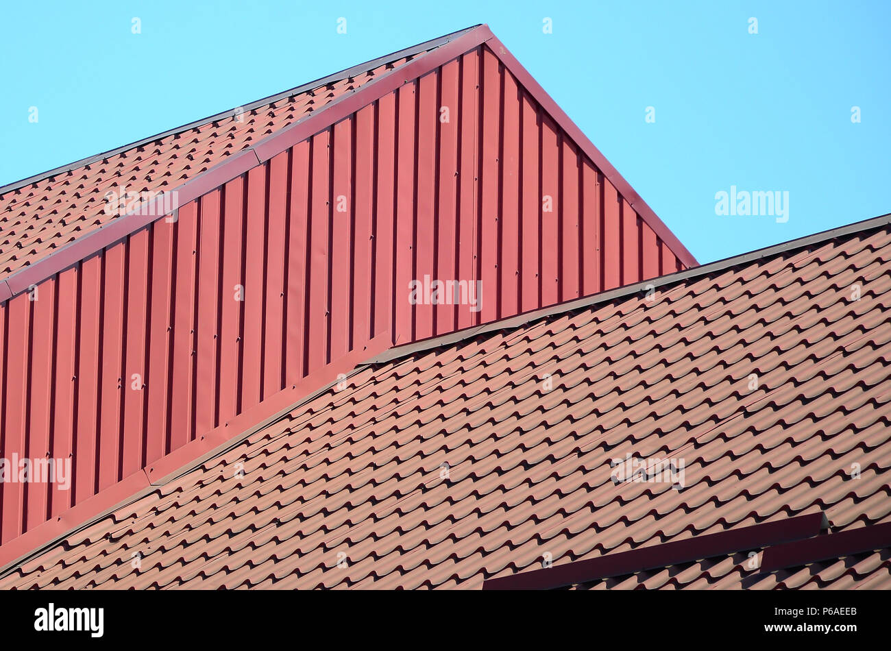 Corrugated plastic sheet roof hi-res stock photography and images - Alamy