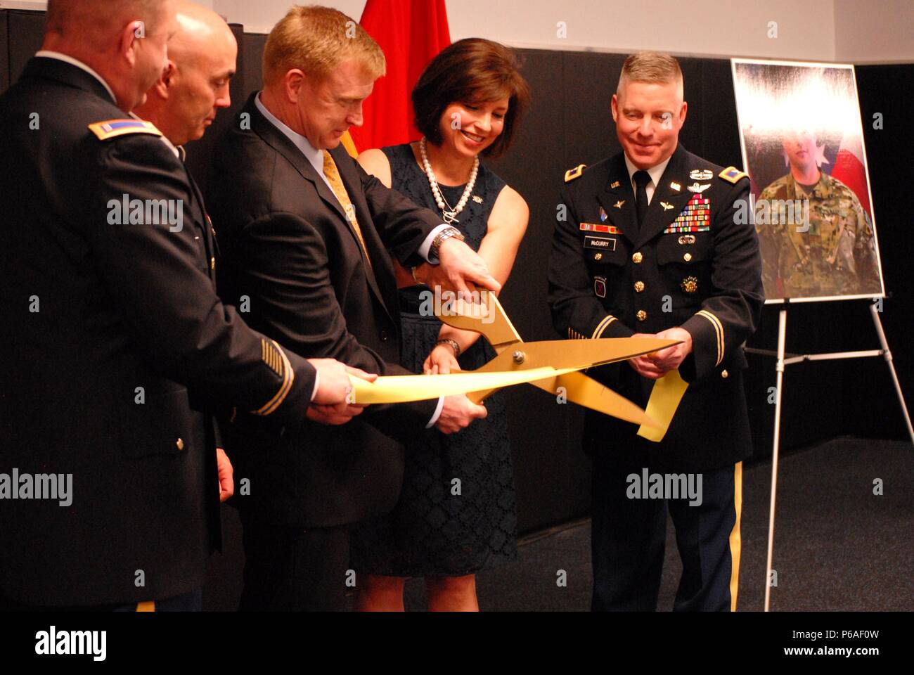 From left chief warrant officer hi-res stock photography and images - Alamy