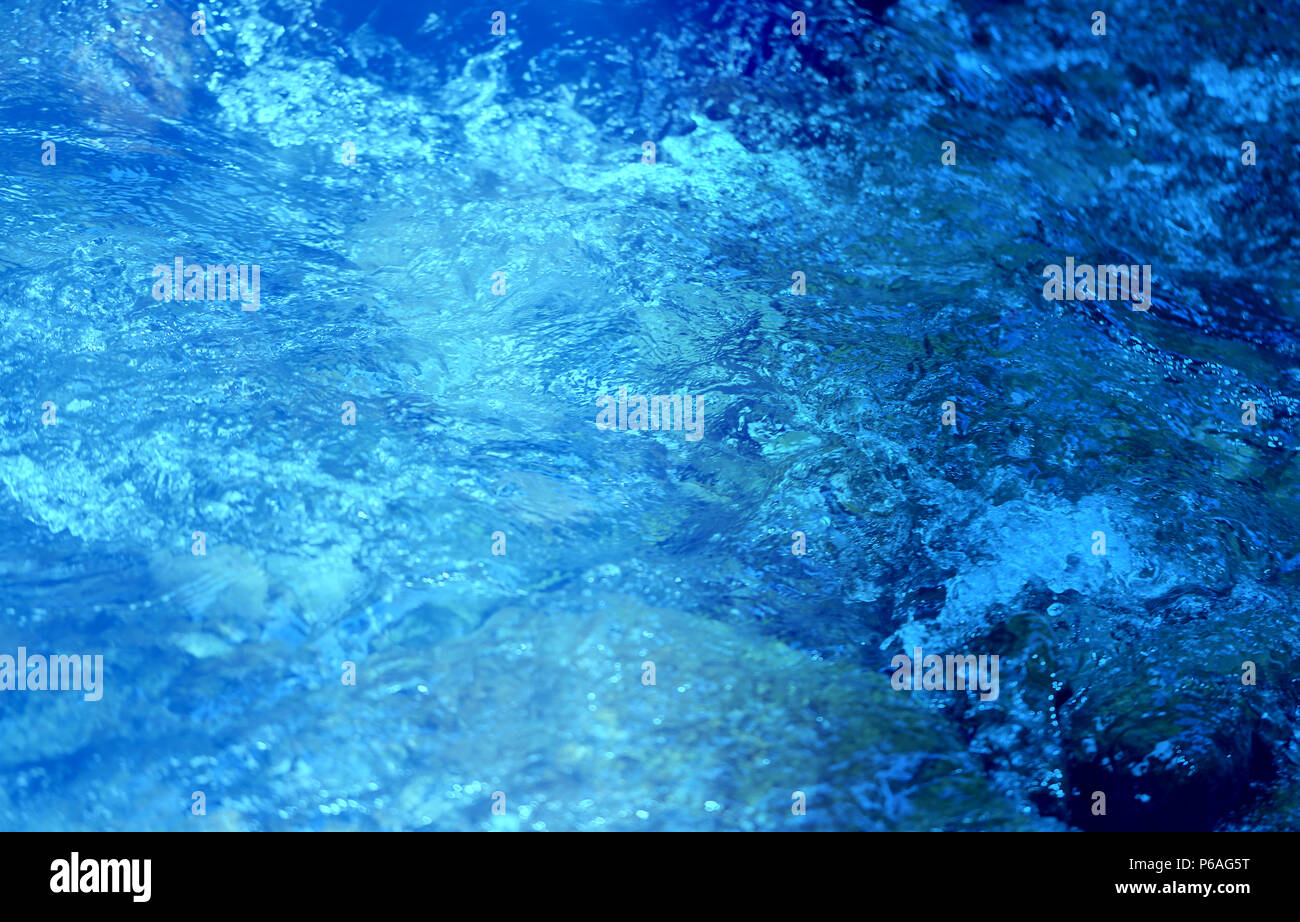 Photo background of bright bubbling water in a mountain river Stock ...