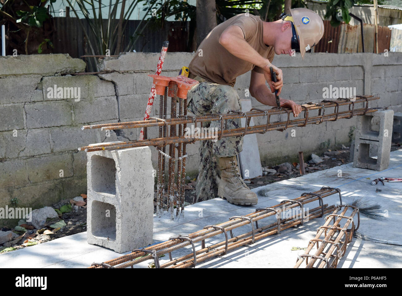 Regiment columns hi-res stock photography and images - Alamy