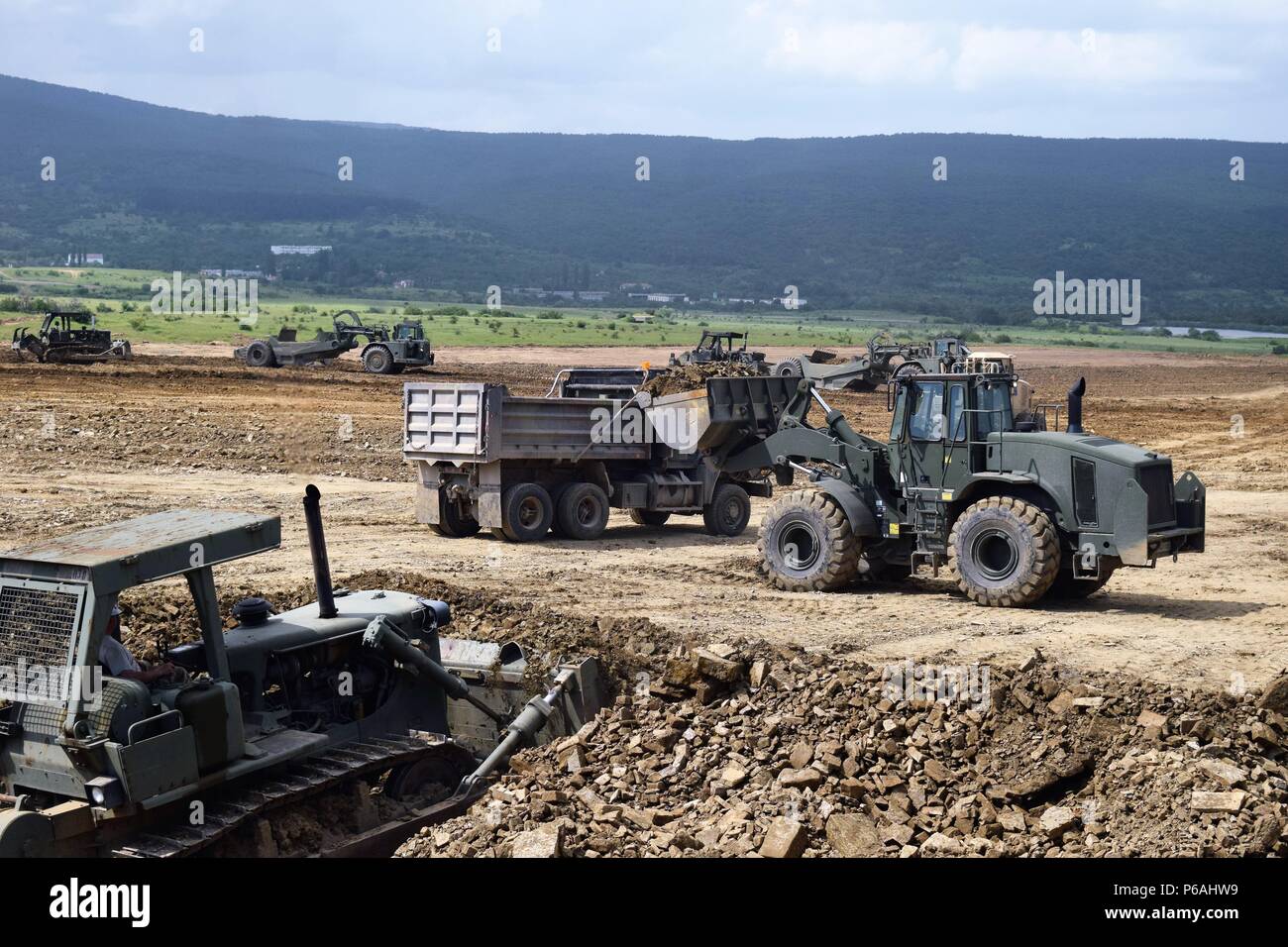 Soldiers from the 913th Engineering Company, 194th Engineer Brigade ...