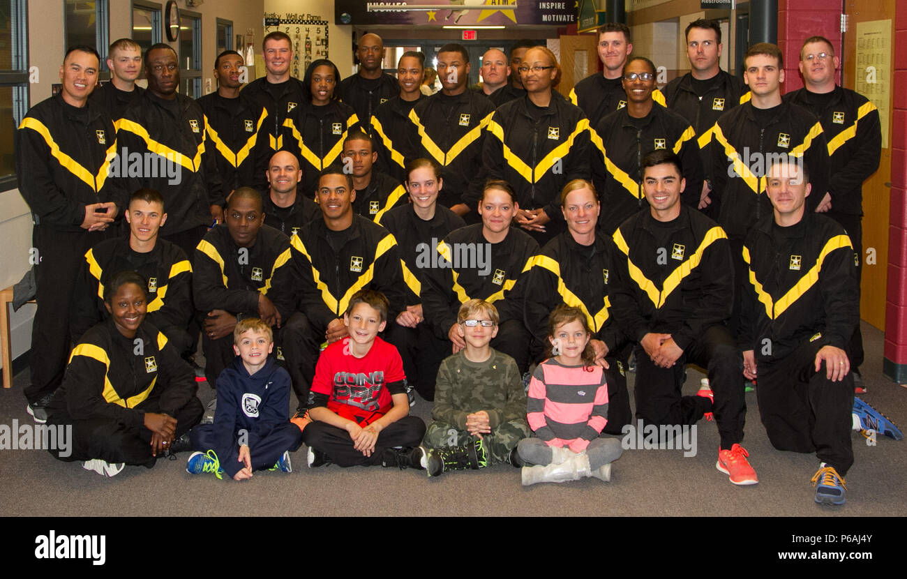 Soldiers from the 68th Combat Sustainment Support Battalion, 4th ...