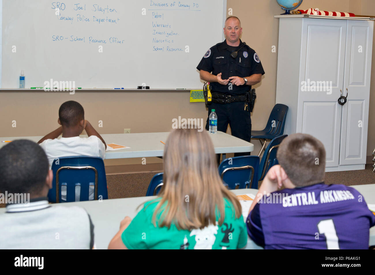 Little rock police department officer hi-res stock photography and ...