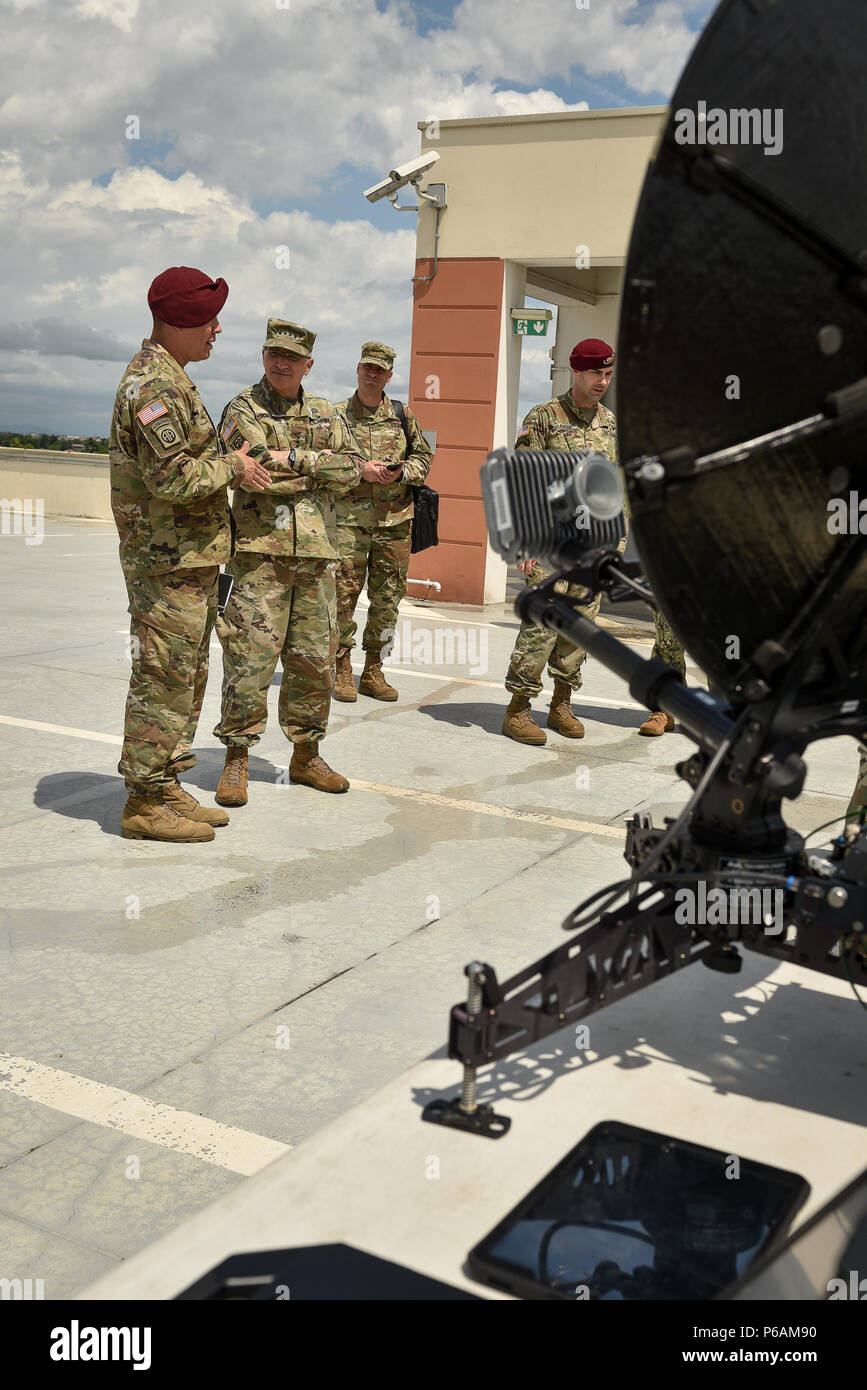 Timothy jones hi-res stock photography and images - Alamy