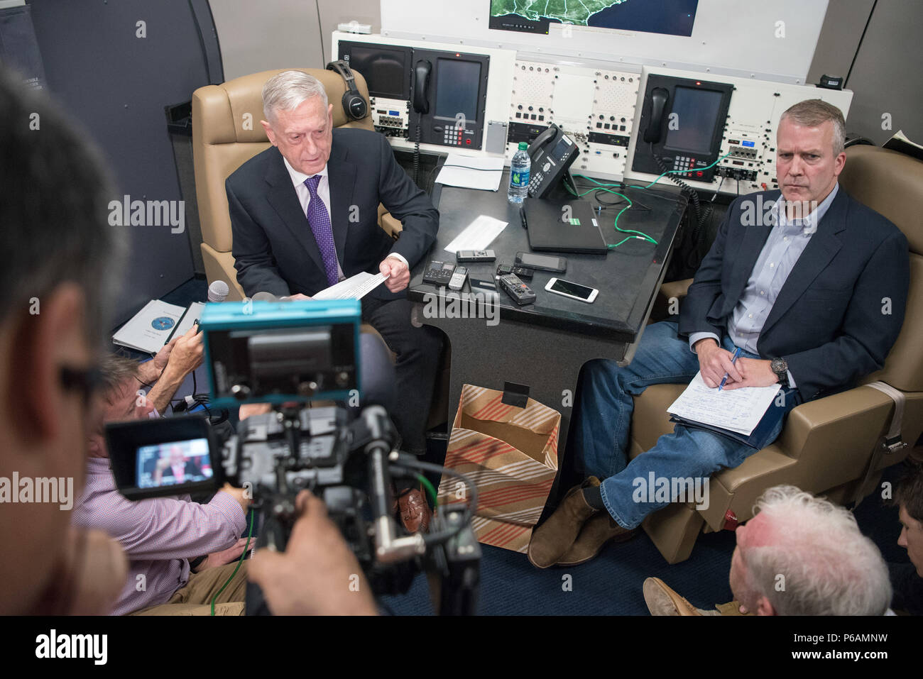 Alaska senator dan sullivan hi-res stock photography and images - Alamy