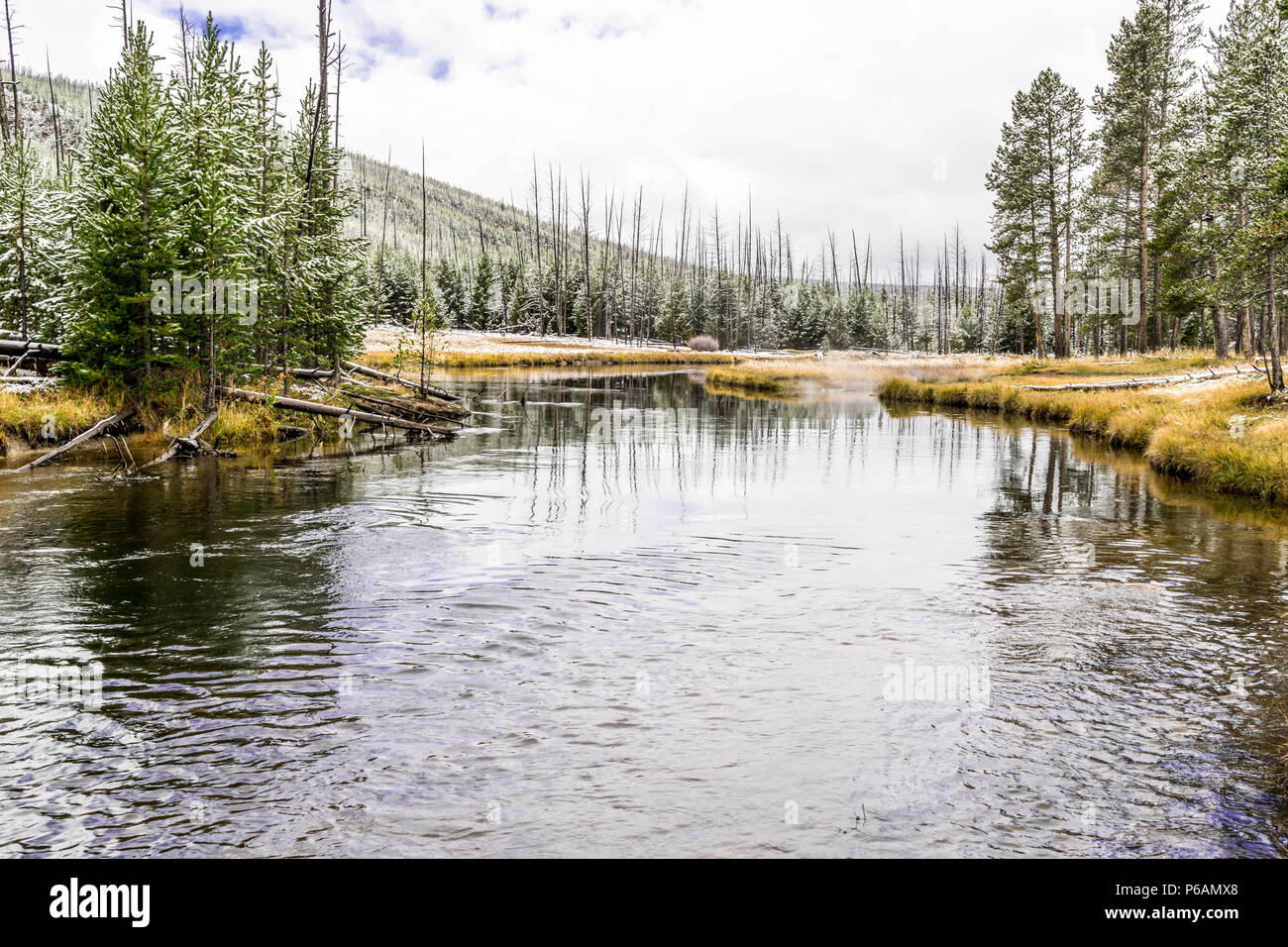 Yellowstone montana mountain hi-res stock photography and images - Alamy
