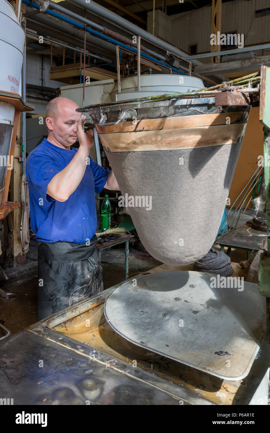 Tonak hi-res stock photography and images - Alamy