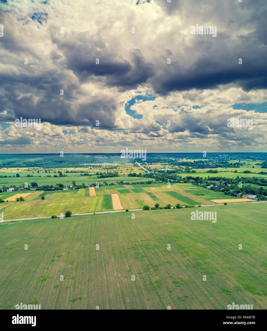 Countryside countrysides hi-res stock photography and images - Alamy