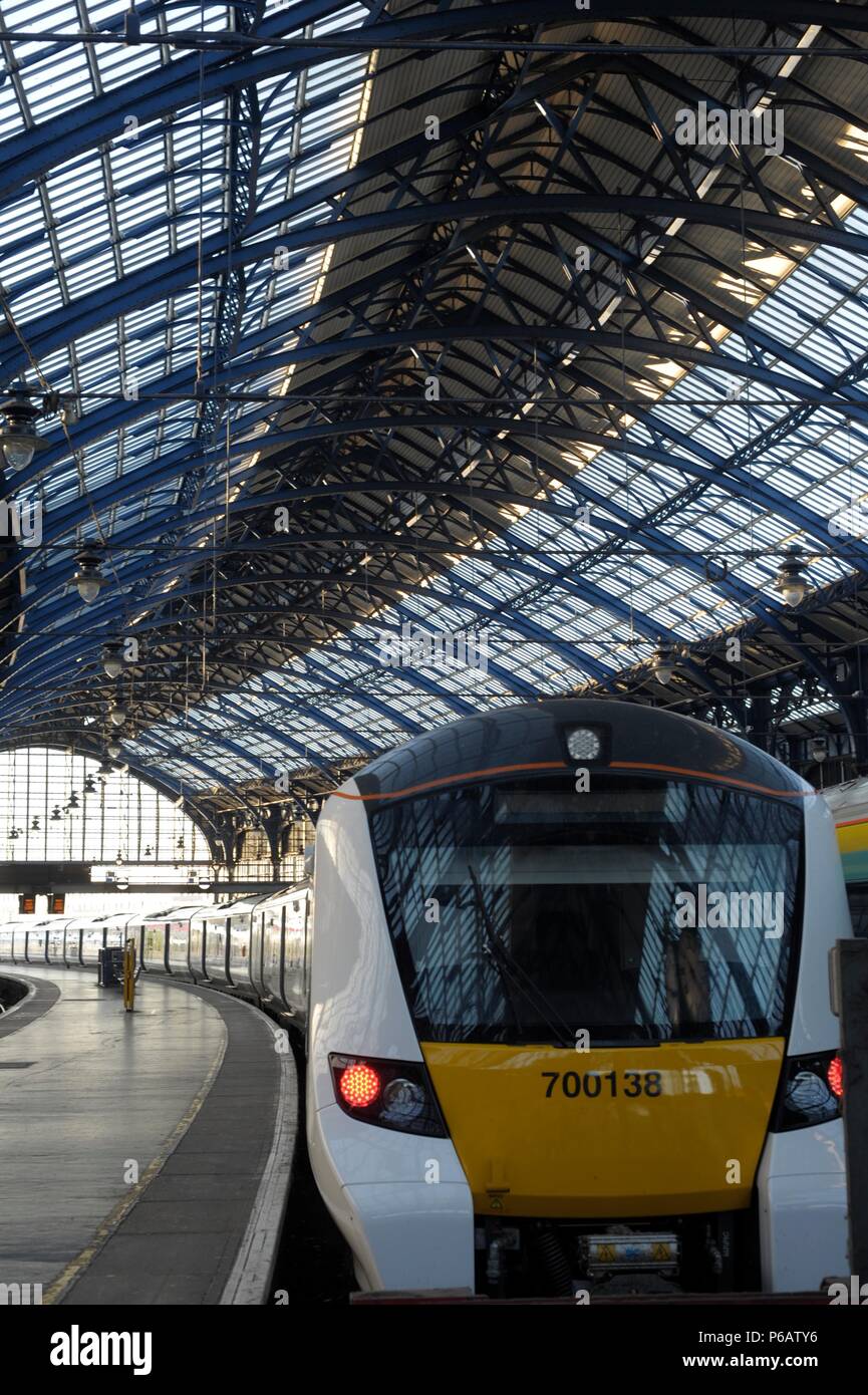 Brighton main line railway station Stock Photo - Alamy