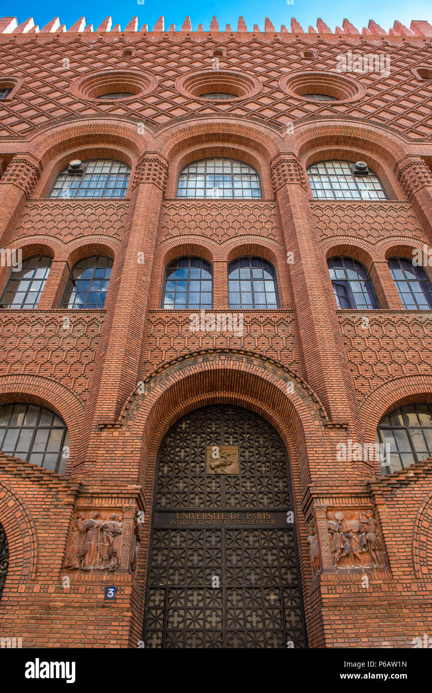 Centre michelet paris hi-res stock photography and images - Alamy