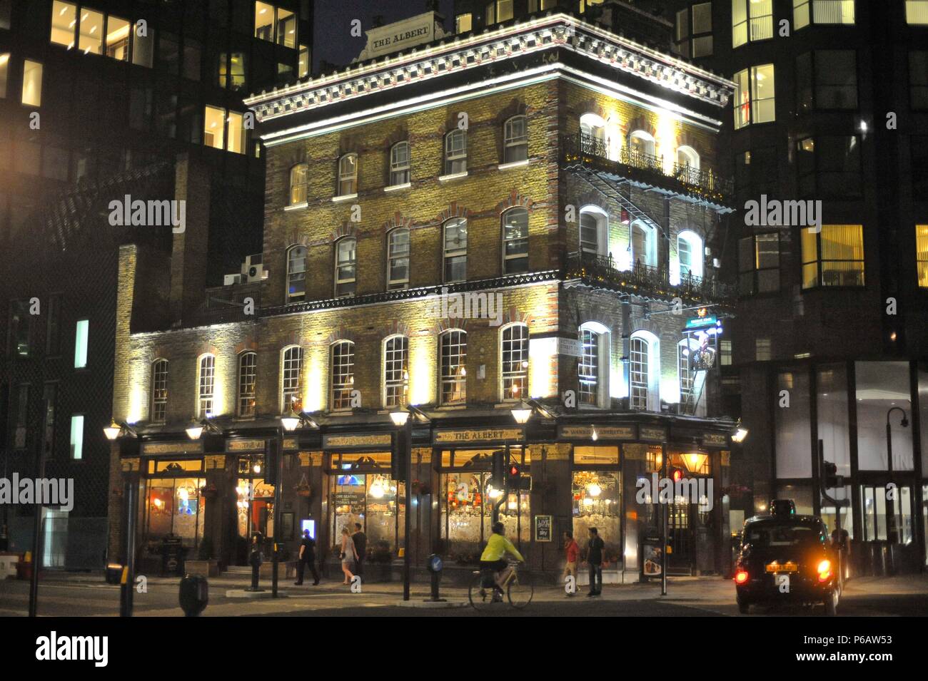 The albert pub westminster hi-res stock photography and images - Alamy