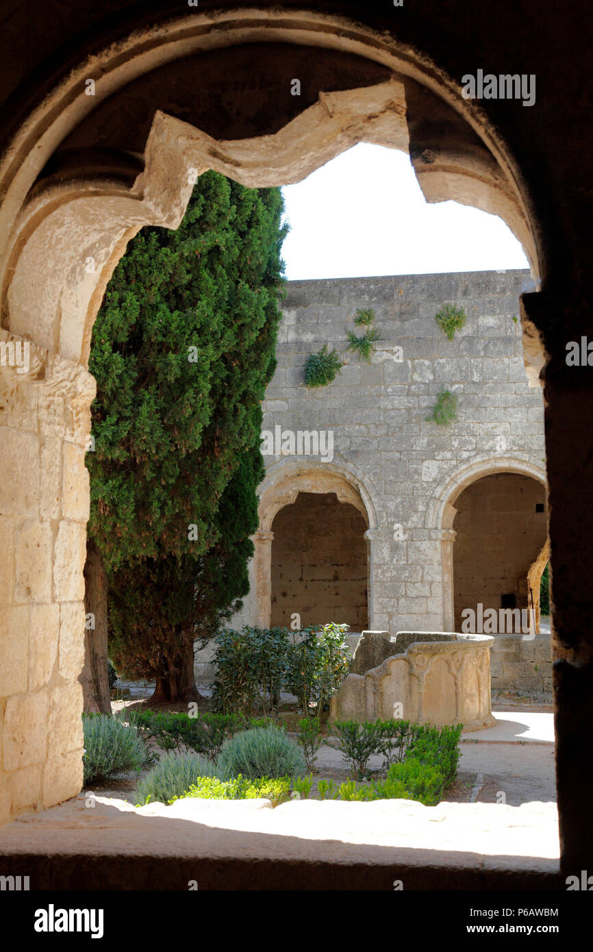 Abbey life building hi-res stock photography and images - Alamy