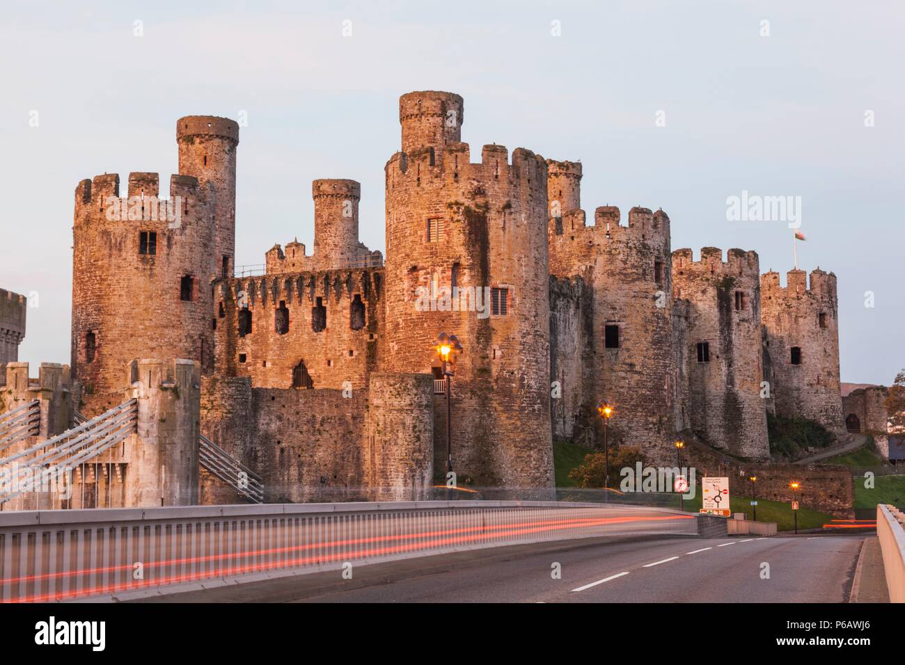 Conwy castle road hi-res stock photography and images - Alamy