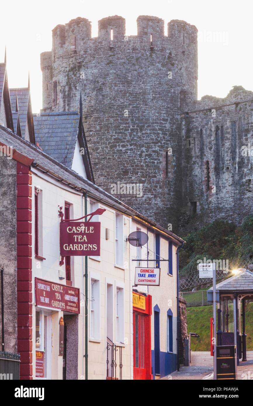 Wales,Conwy,Conwy Castle and Street Scene Stock Photo - Alamy