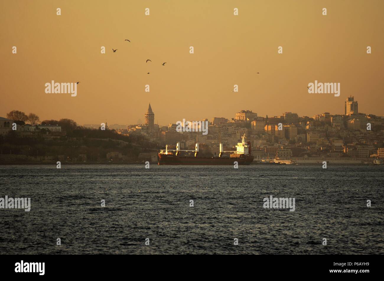 Istanbul al bosforo hi-res stock photography and images - Alamy