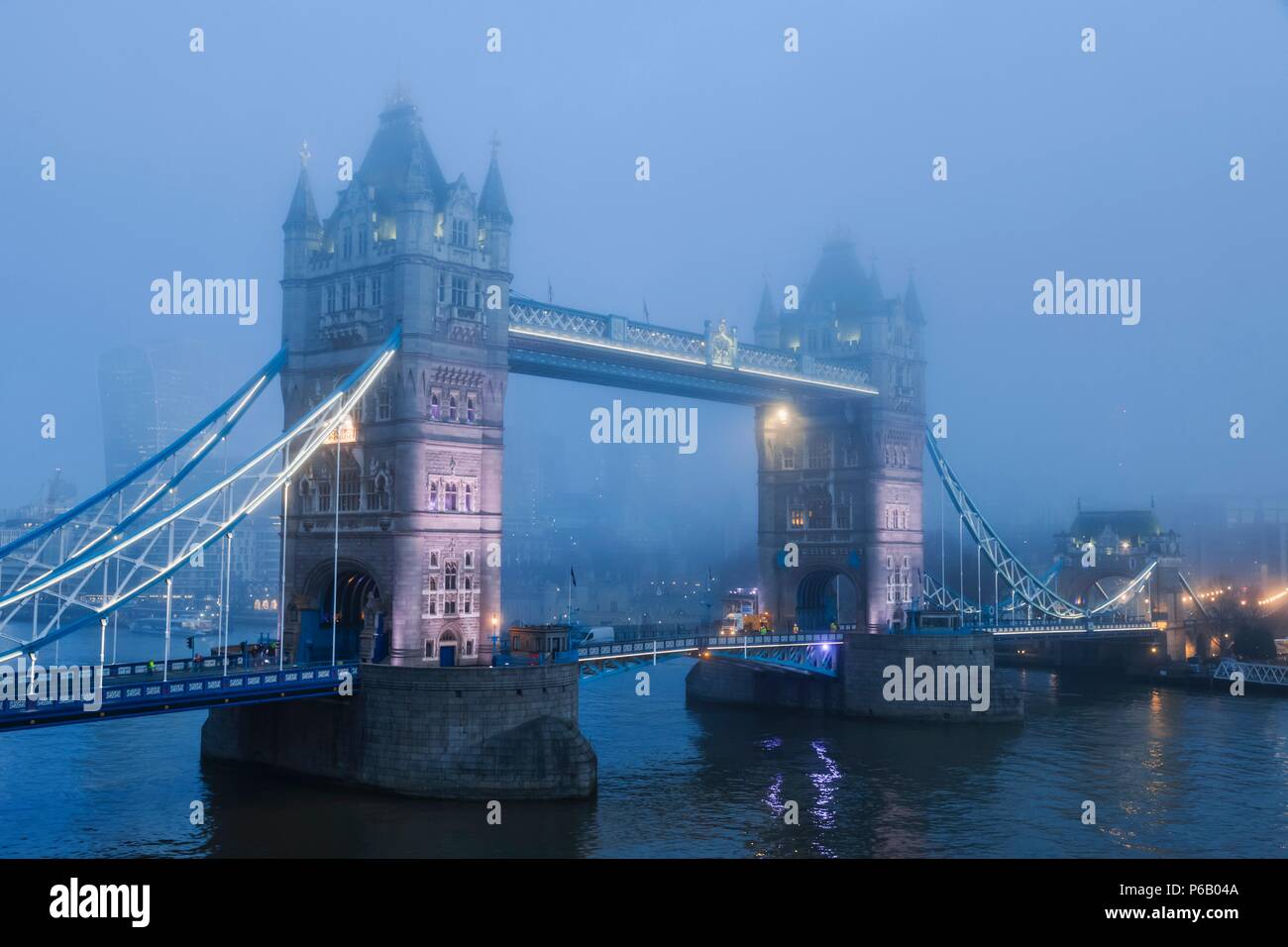 England, London, Tower Bridge in Fog Stock Photo - Alamy