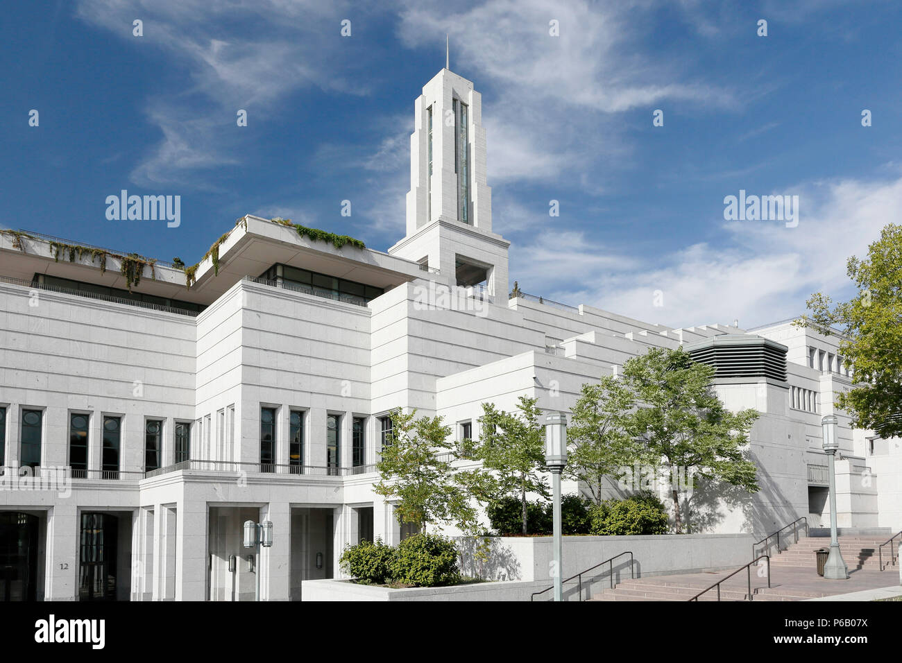 America square conference centre hi-res stock photography and images ...