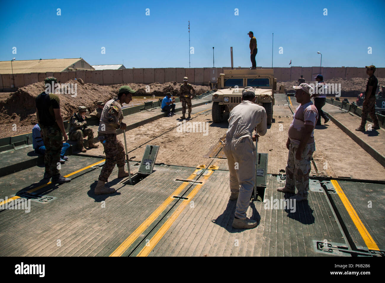 American soldiers techniques hi-res stock photography and images - Alamy