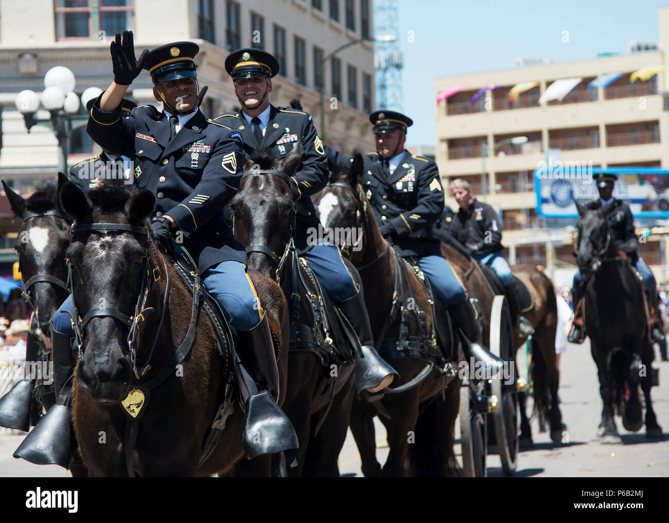 The Fort Sam Houston Caisson Section greet the crowds at the Battle of ...