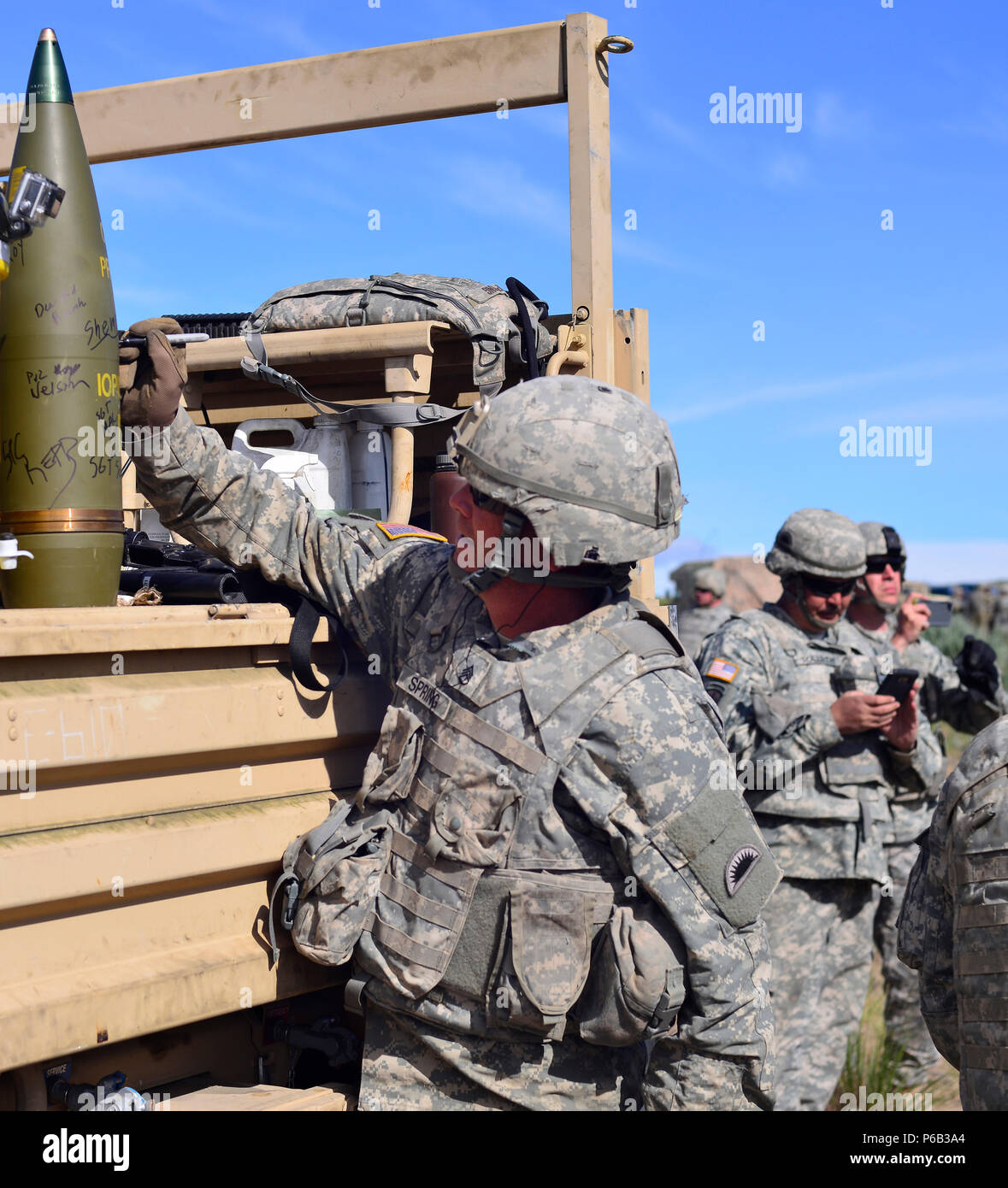 2nd battalion 218th field artillery hi-res stock photography and images ...