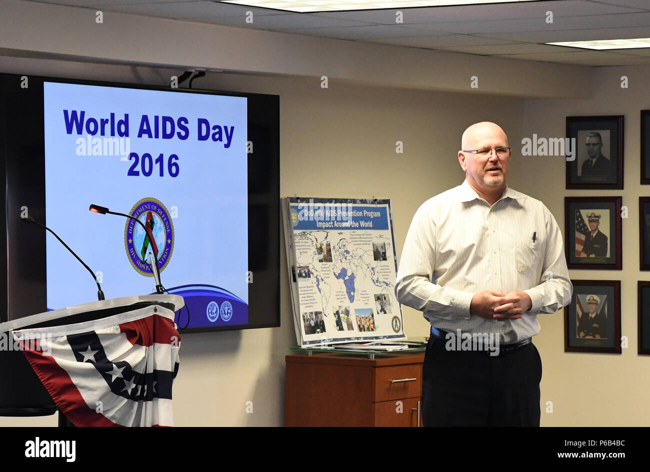 Aids epidemic 1990s hi-res stock photography and images - Alamy