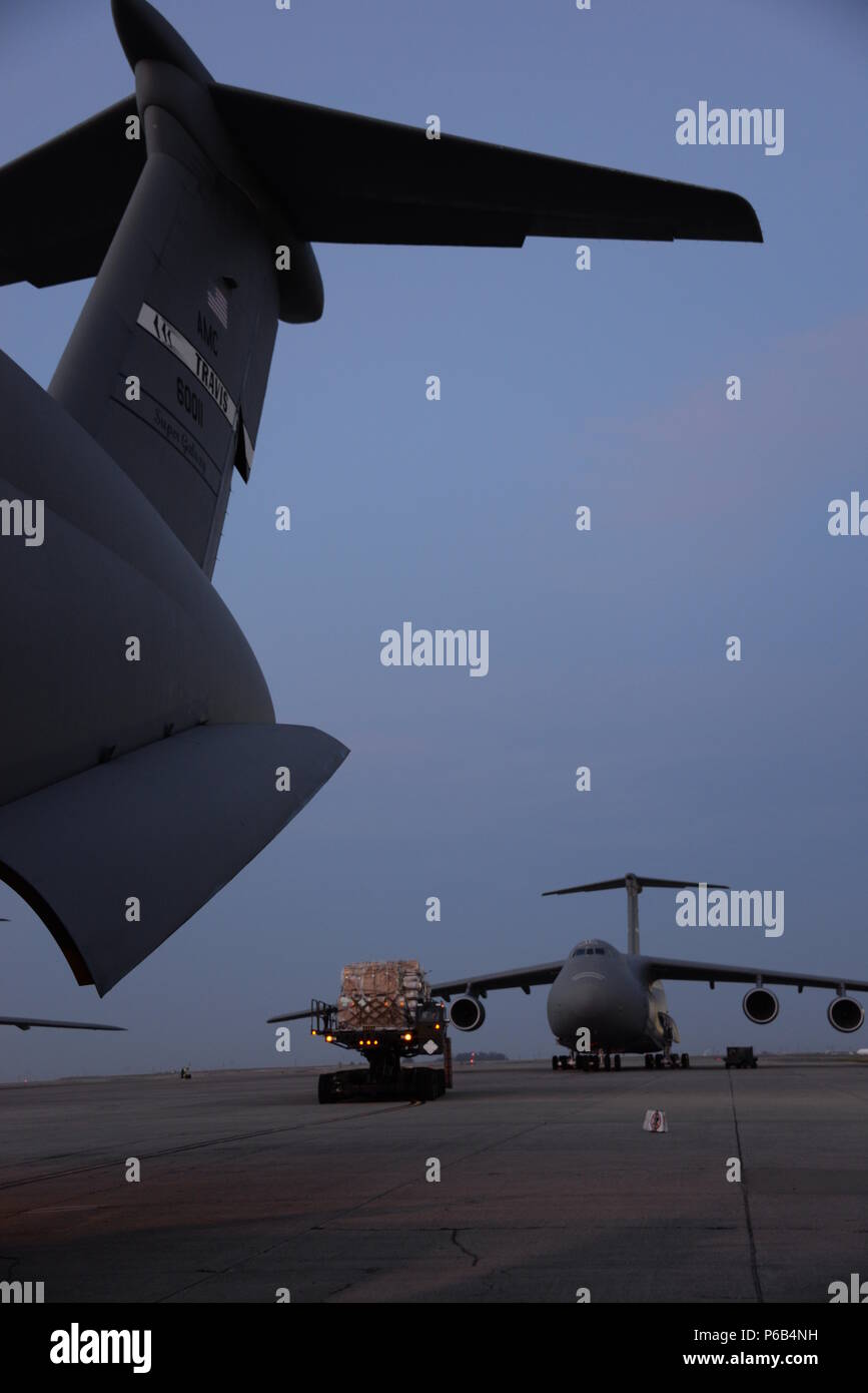 60th Aerial Port Squadron High Resolution Stock Photography and Images ...