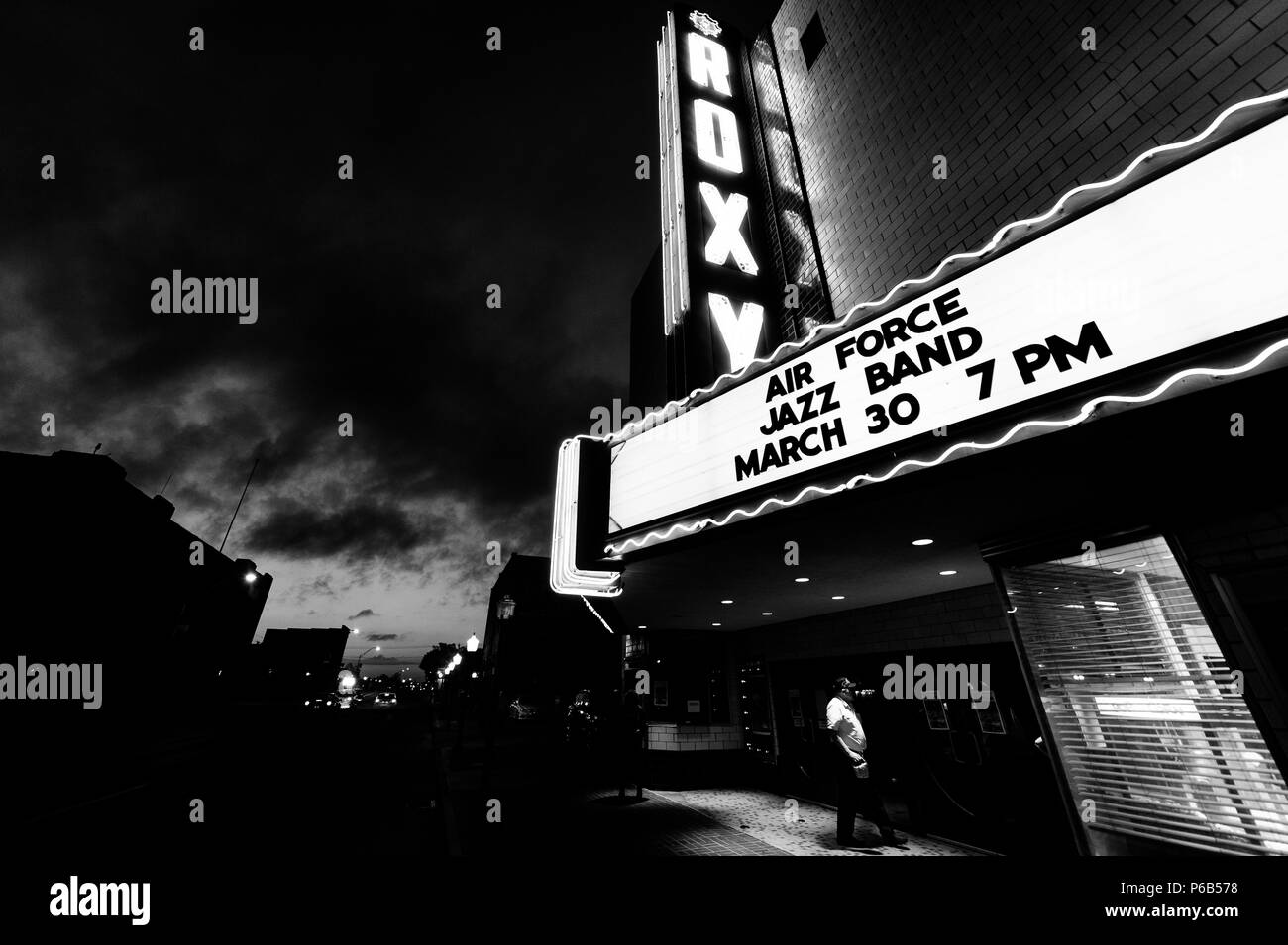 Roxy theater hi-res stock photography and images - Alamy